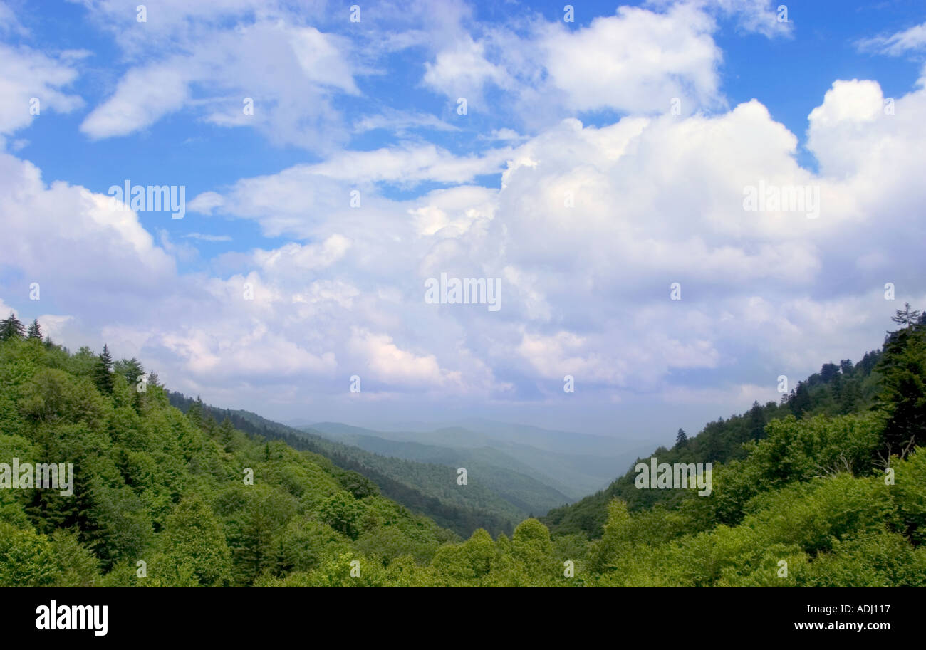 View form Oconaluftee Valley Overlook on Newfound Gap Road in Great ...