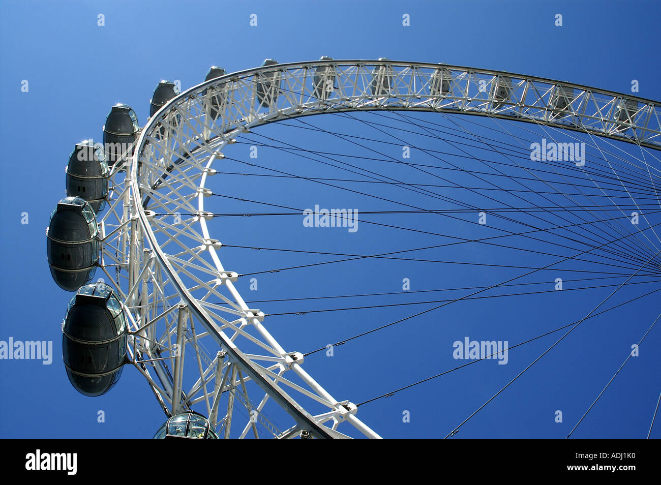 London Eye capsules spokes and wheel England Uk Stock Photo - Alamy