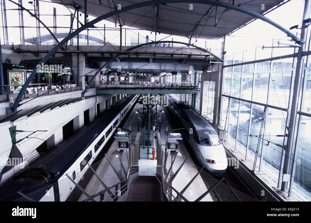 Eurostar station lille hi-res stock photography and images - Alamy