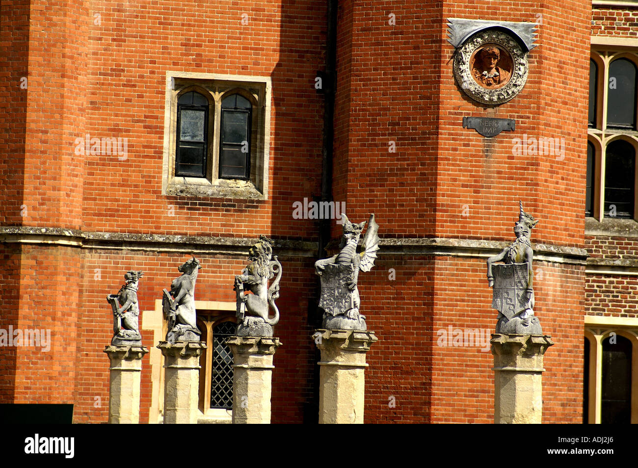 Statues by main entrance to Hampton Court London England Stock Photo ...