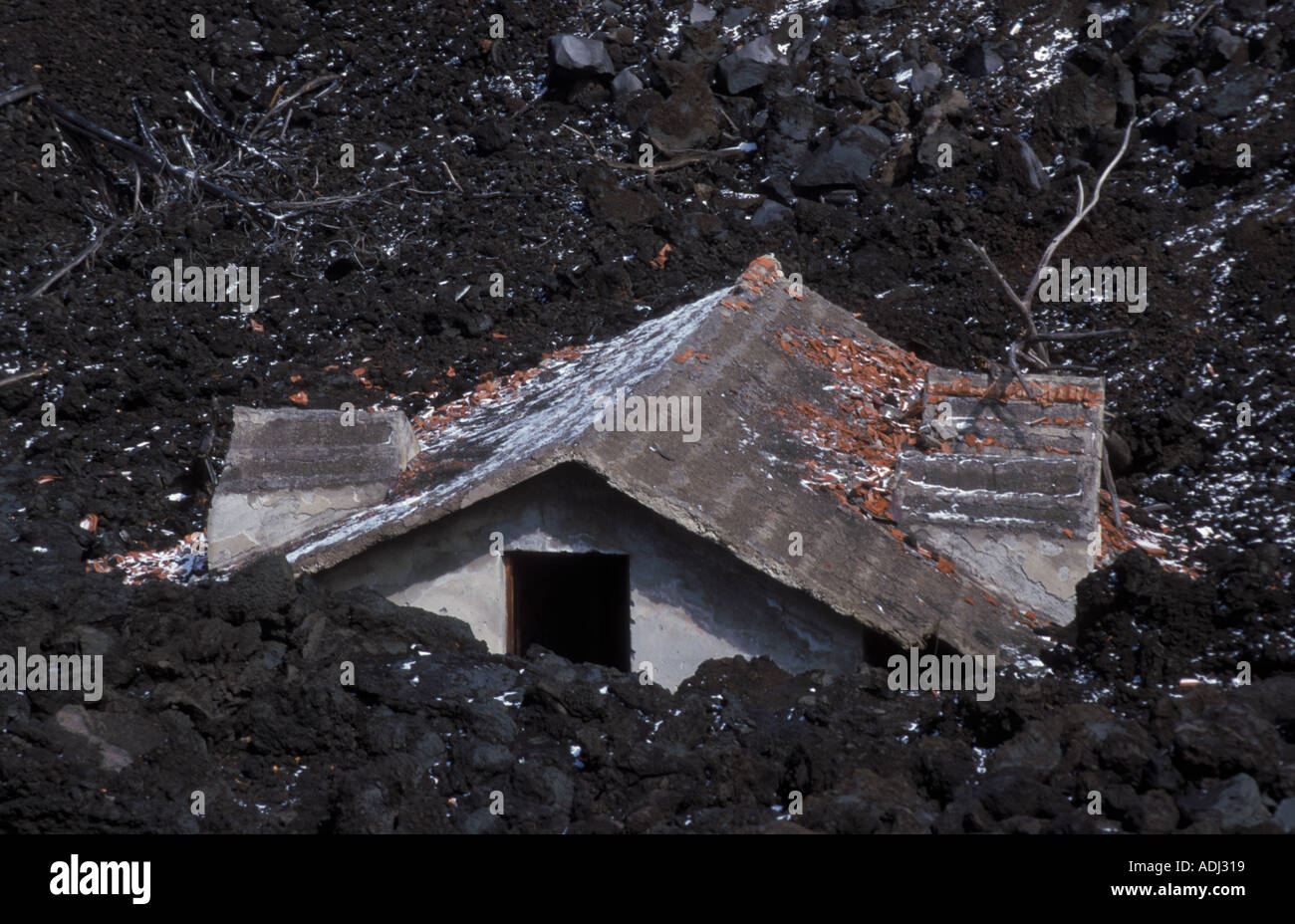 Volcano damage hi-res stock photography and images - Alamy