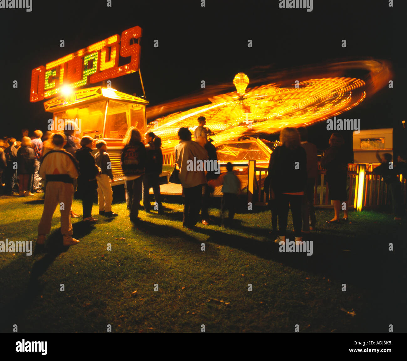 Octopus Fairground ride Stock Photo - Alamy