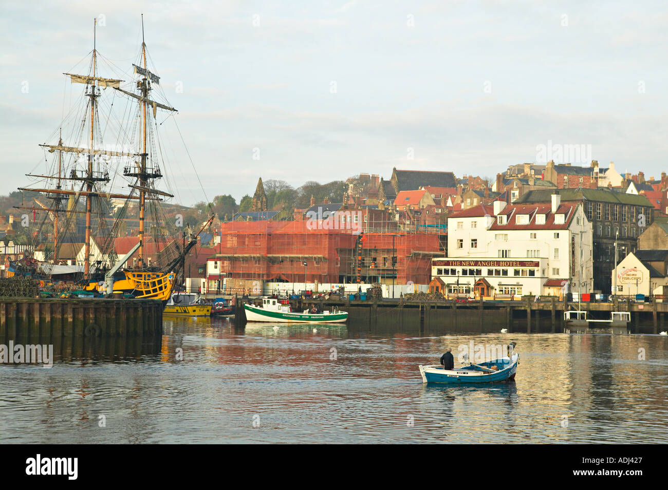 Whitby pirate ship hi-res stock photography and images - Alamy