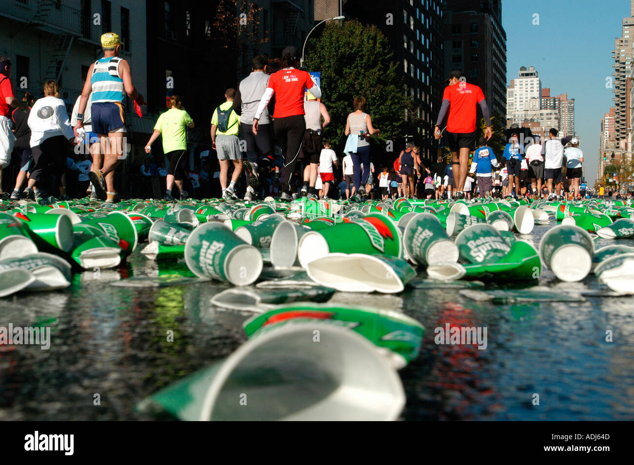 Water station marathon new york hi-res stock photography and images - Alamy