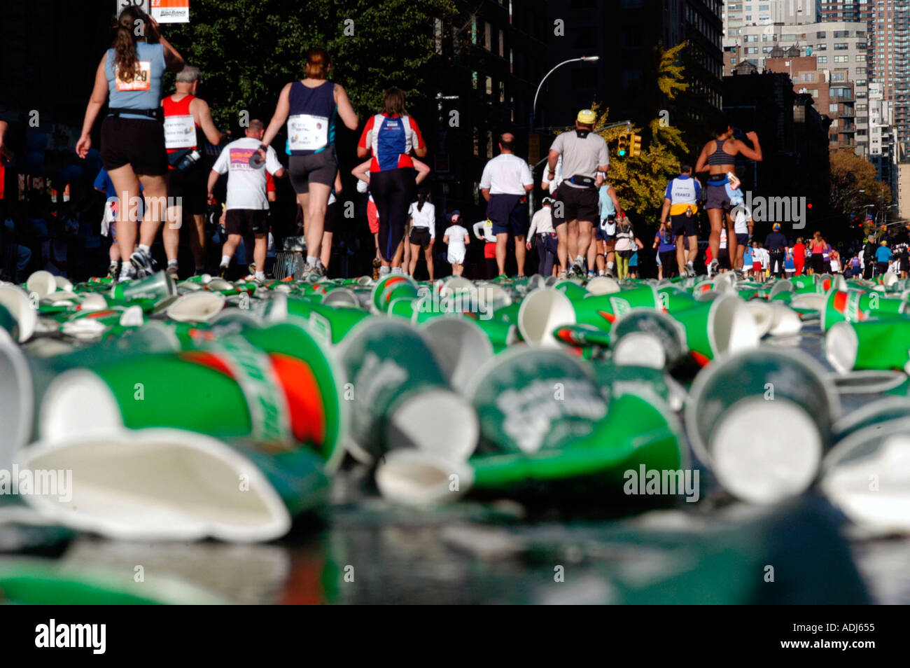 Running in the 35th Annual New York City Marathon Runners receiver ...