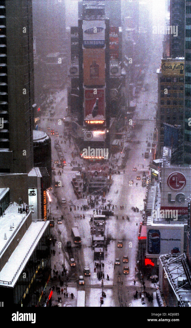 Blizzard in Times Square Stock Photo - Alamy