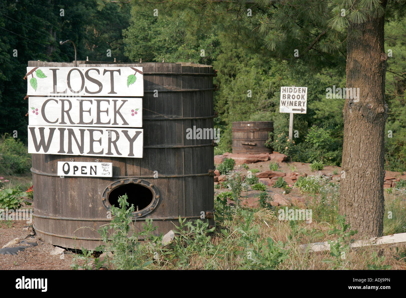 Virginia Loudoun County,Lucketts,Lost Creek water Winery,Hidden Brook ...