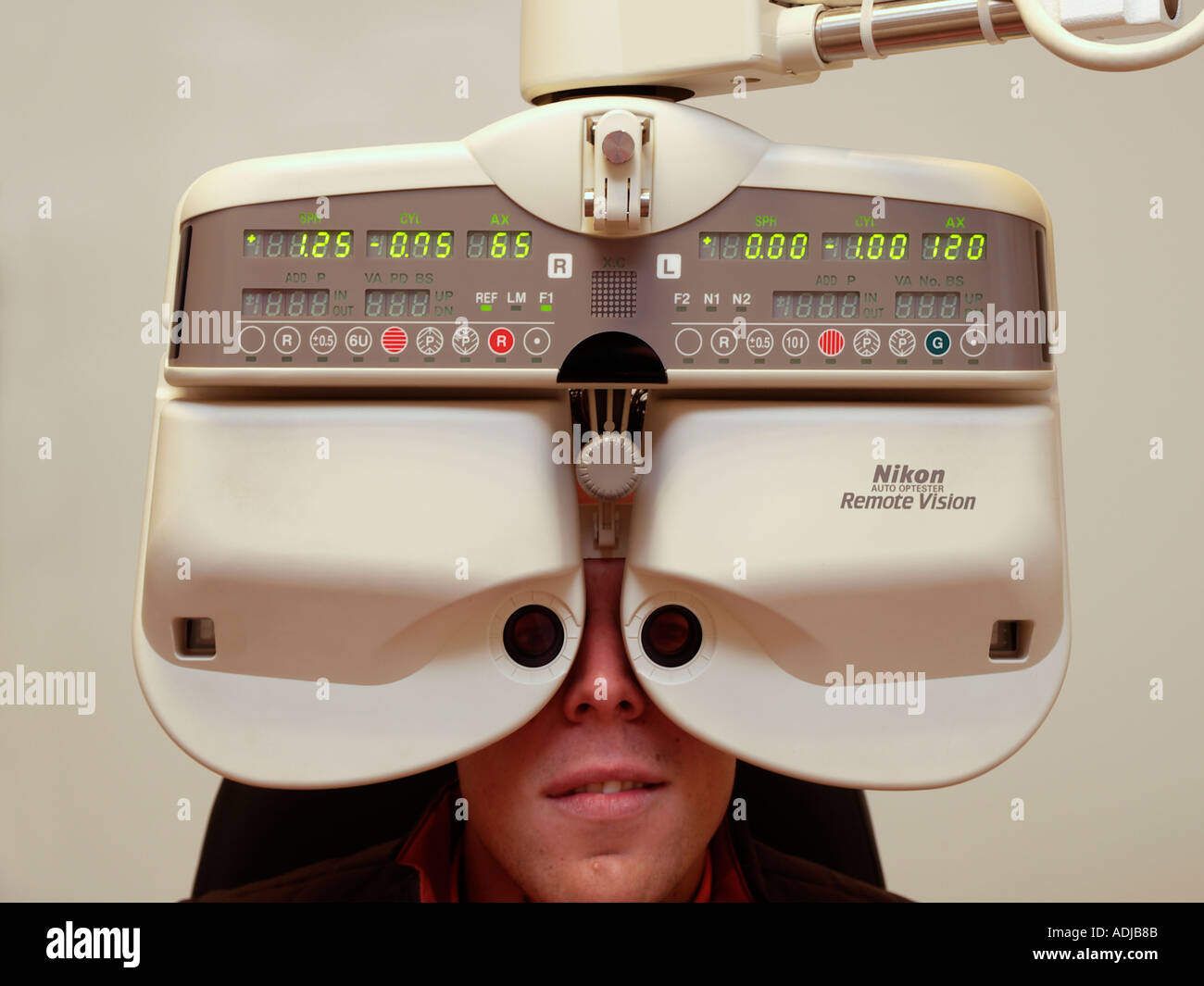 Man having a sight test hi-res stock photography and images - Alamy