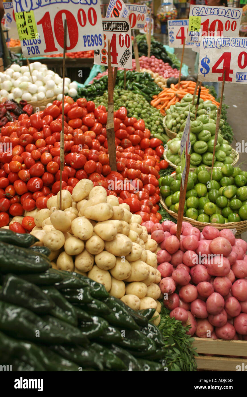 mexican market place Stock Photo - Alamy