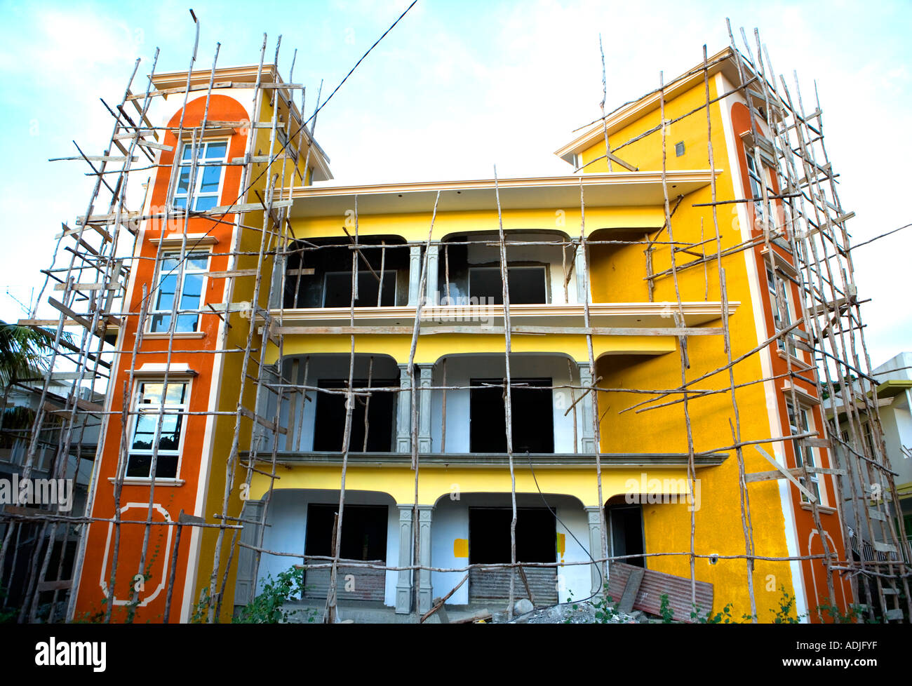 Mauritius development using primitive scaffolding methods - "Flic en ...