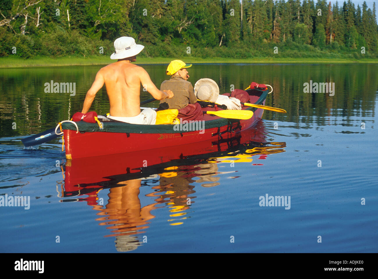 outdoor family adventure wilderness scenery canoeing Stock Photo - Alamy