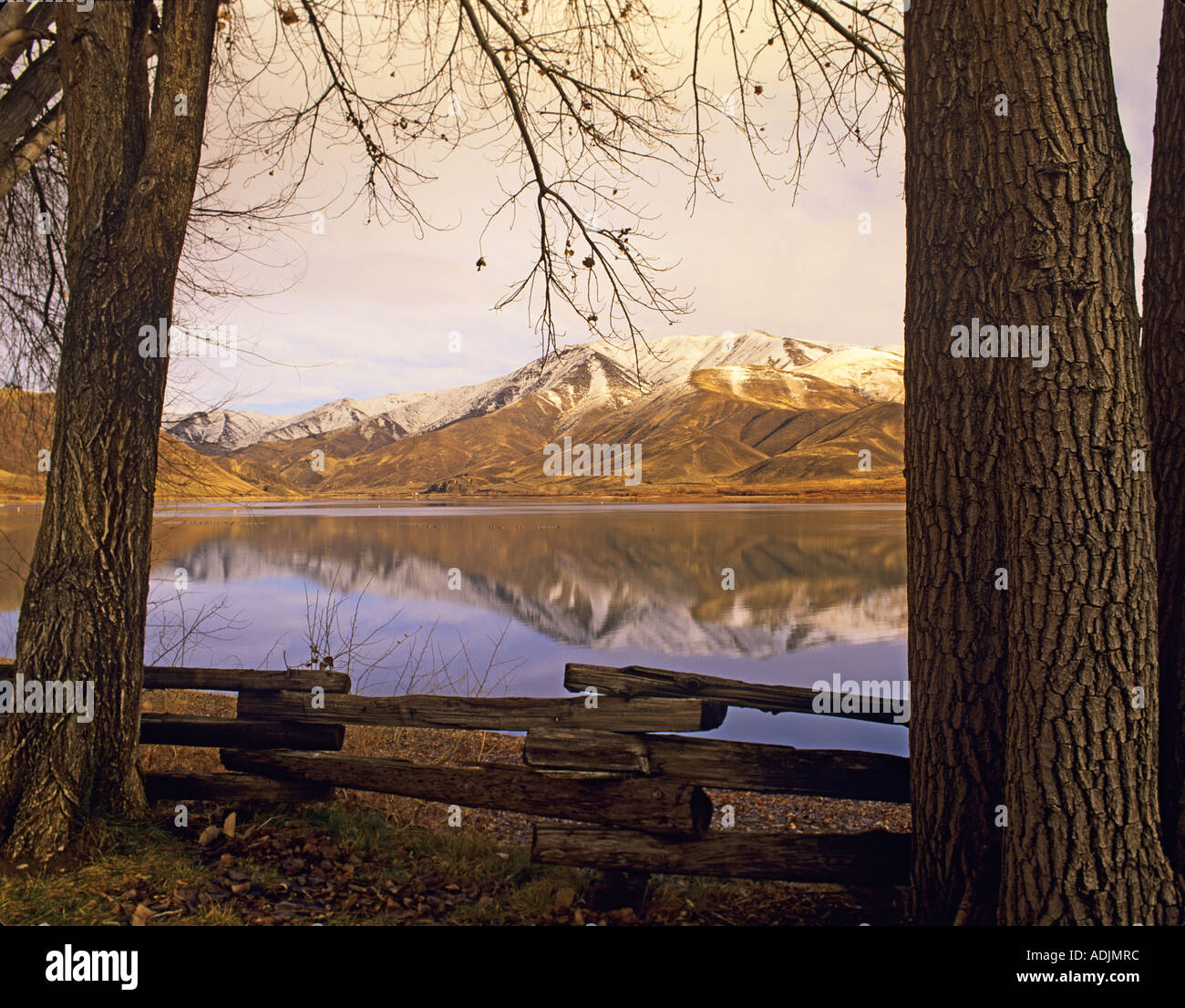 Fence and reflection in Snake River at Farewell Bend State Park Oregon ...
