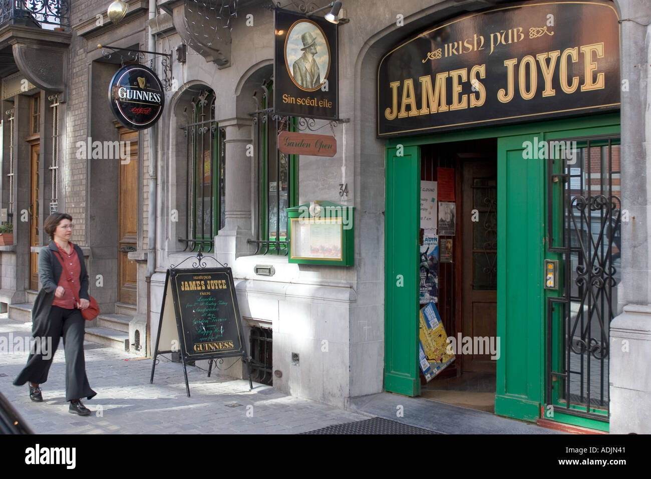James joyce pub brussels hi-res stock photography and images - Alamy