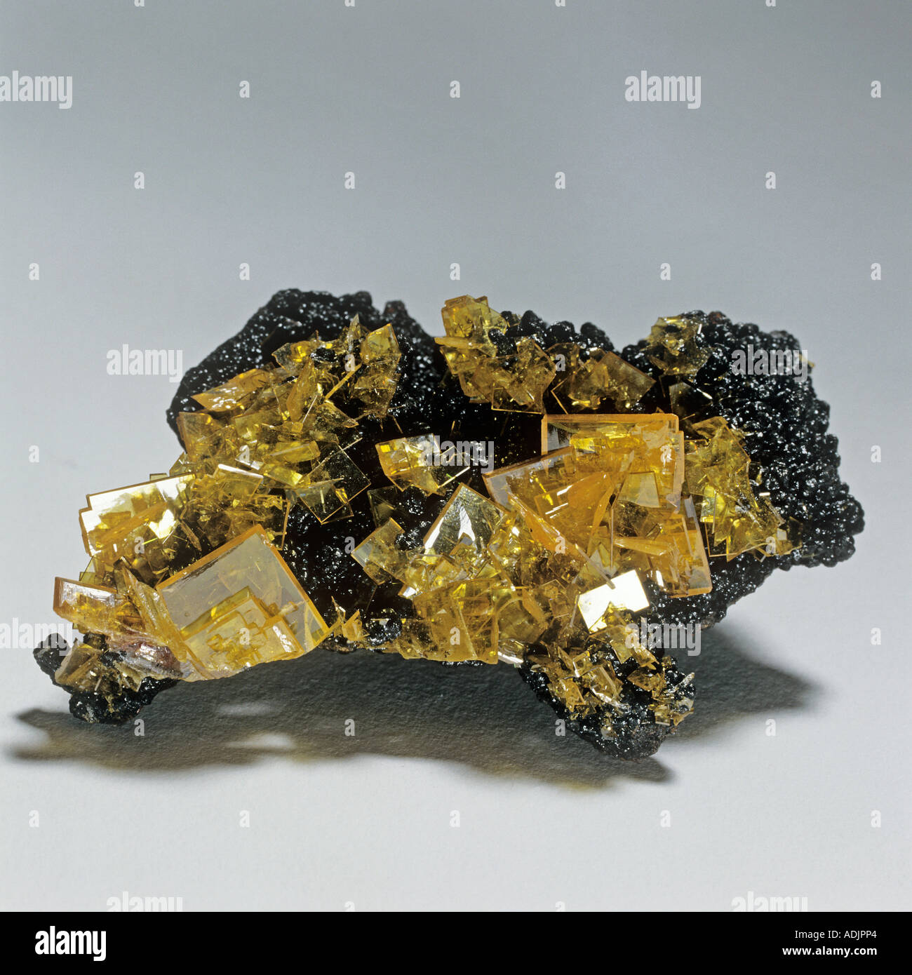 Transparent wulfenite hi-res stock photography and images - Alamy