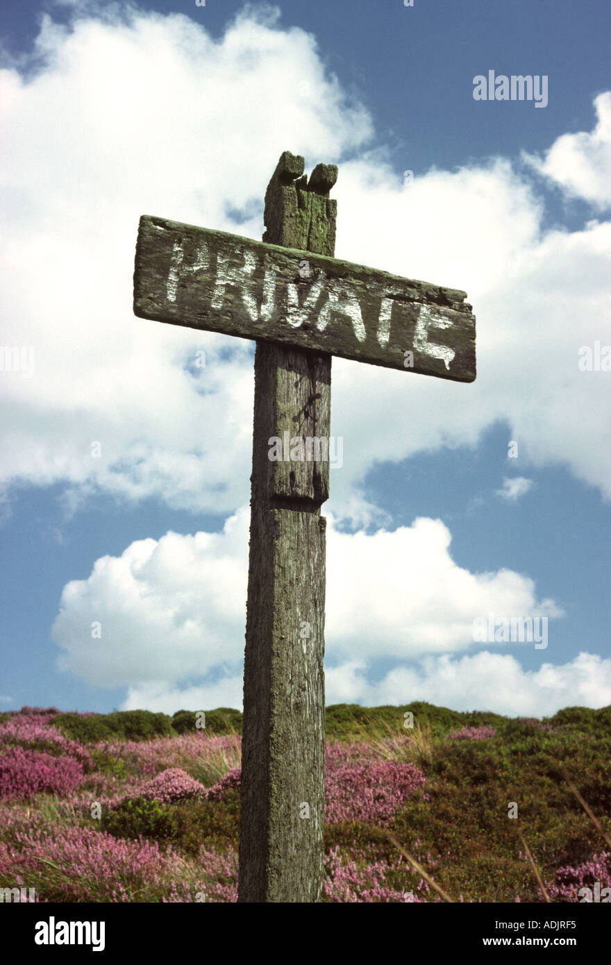 Private sign blocking access to moorland Stock Photo - Alamy