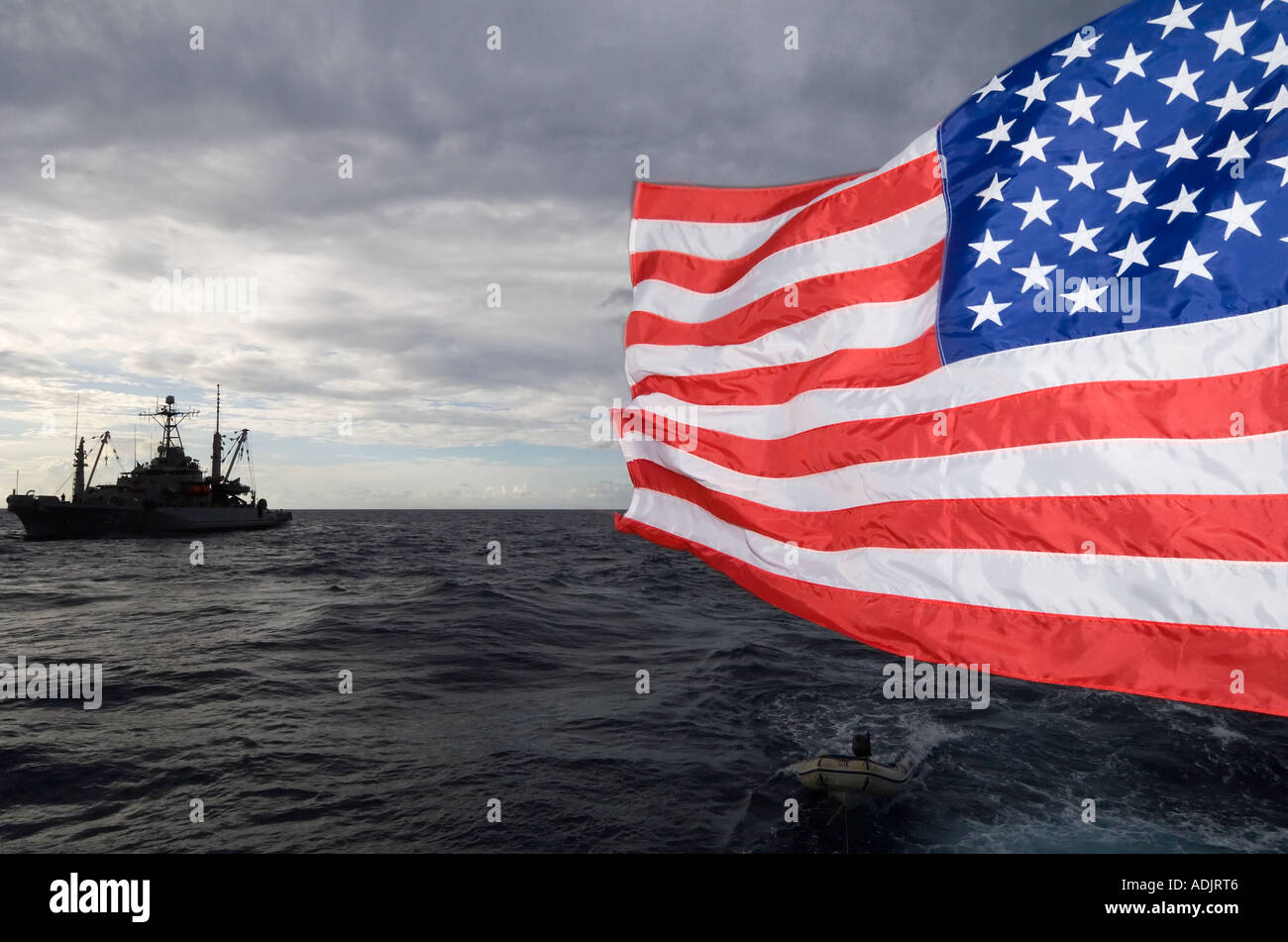 USS Salvor meets the MV Trident in the Gulf of Thailand Stock Photo - Alamy