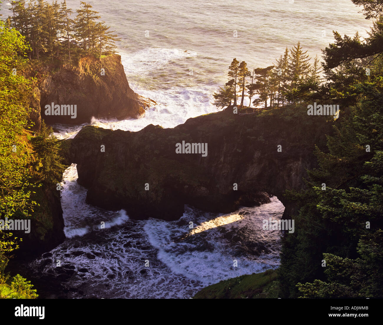 Rock formation shoreline boardman hi-res stock photography and images ...