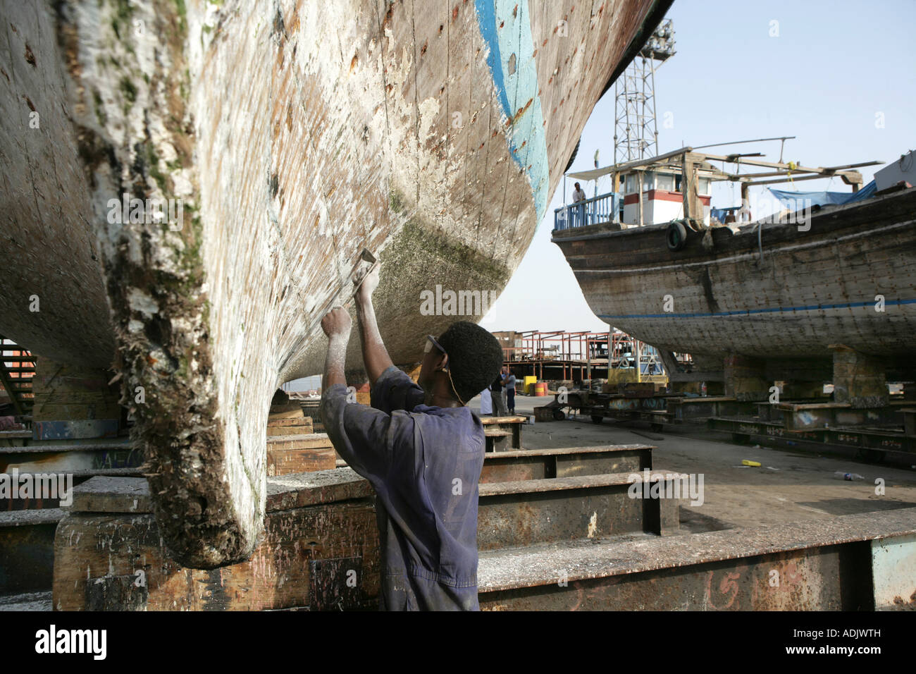Dubai shipyard hi-res stock photography and images - Alamy