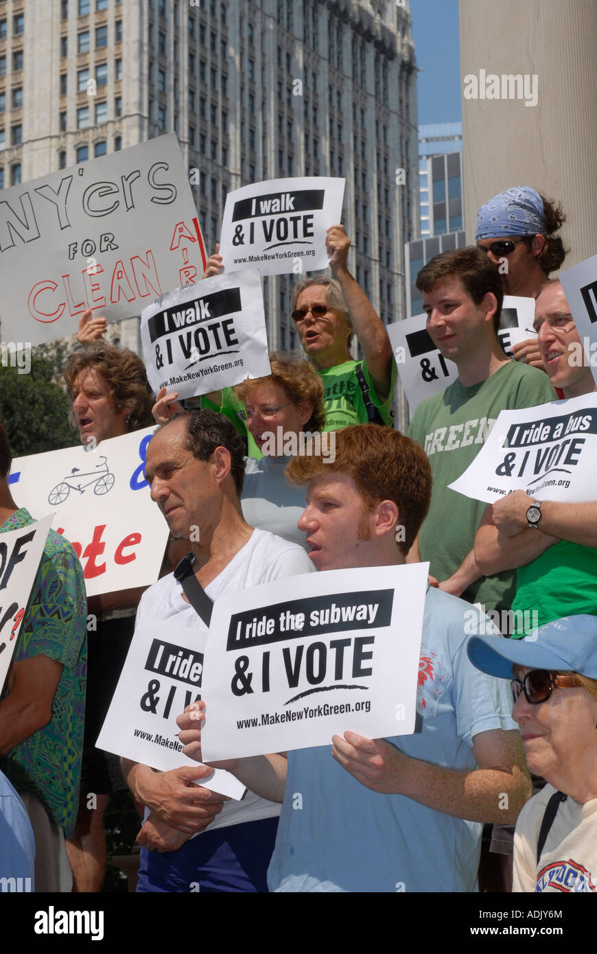Supporters of congestion pricing rally on the steps of NY City Hall ...
