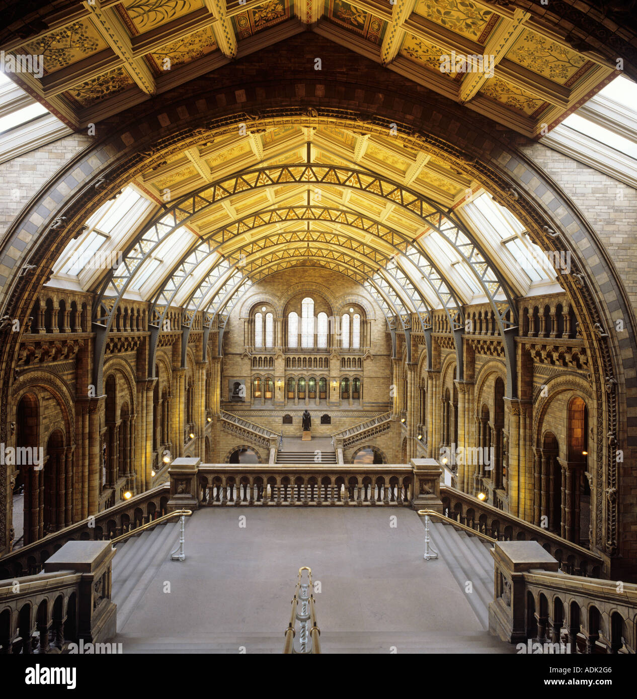 Ceiling hall hi-res stock photography and images - Alamy