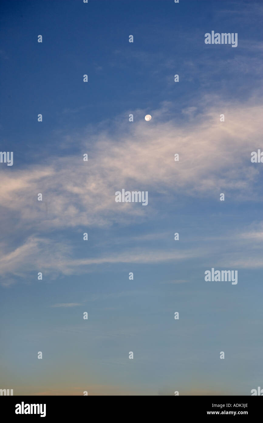 Blue moon full oregon hi-res stock photography and images - Alamy