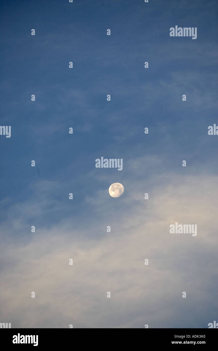 Blue moon full oregon hi-res stock photography and images - Alamy