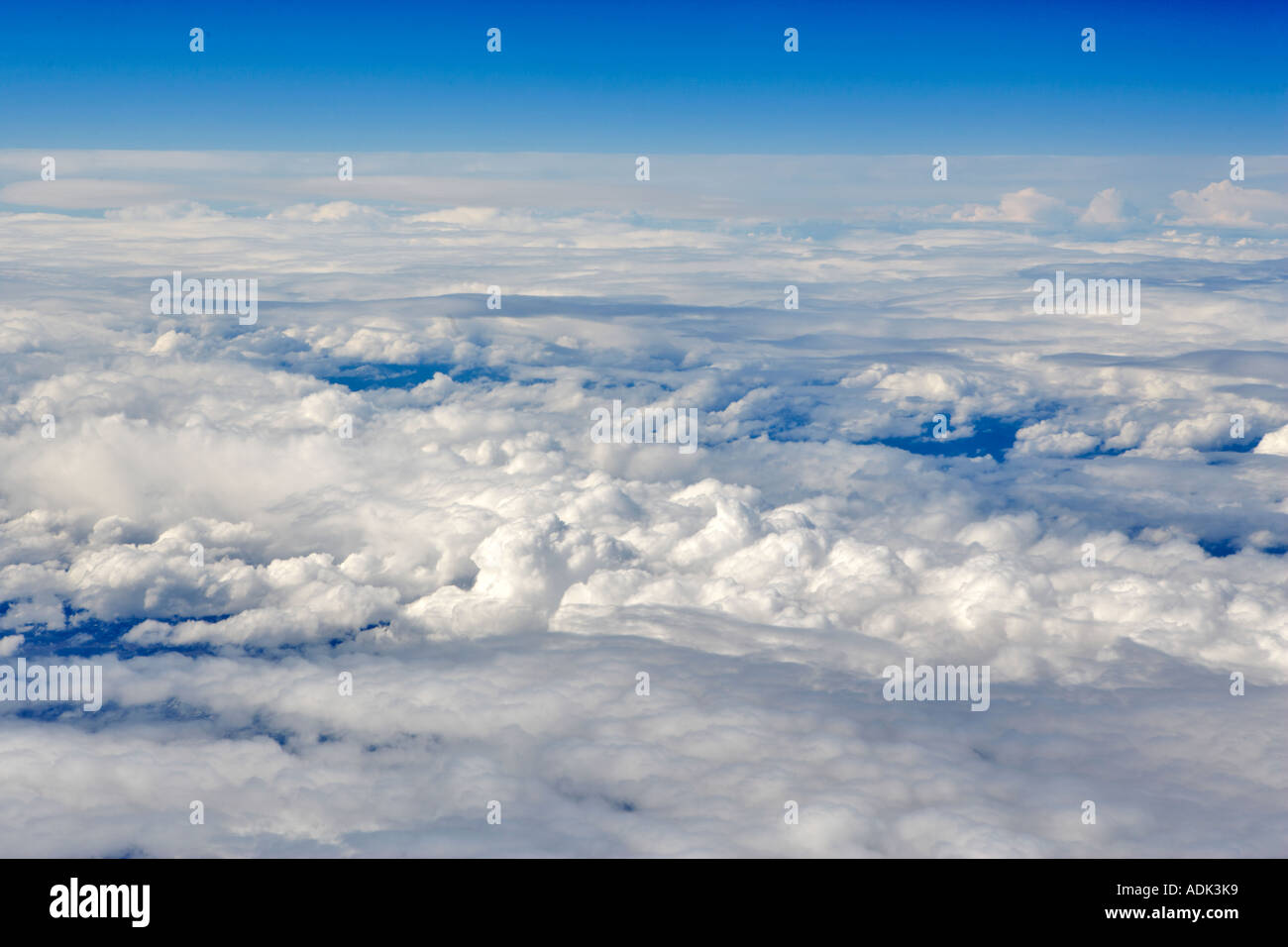 Flying with plane hi-res stock photography and images - Alamy