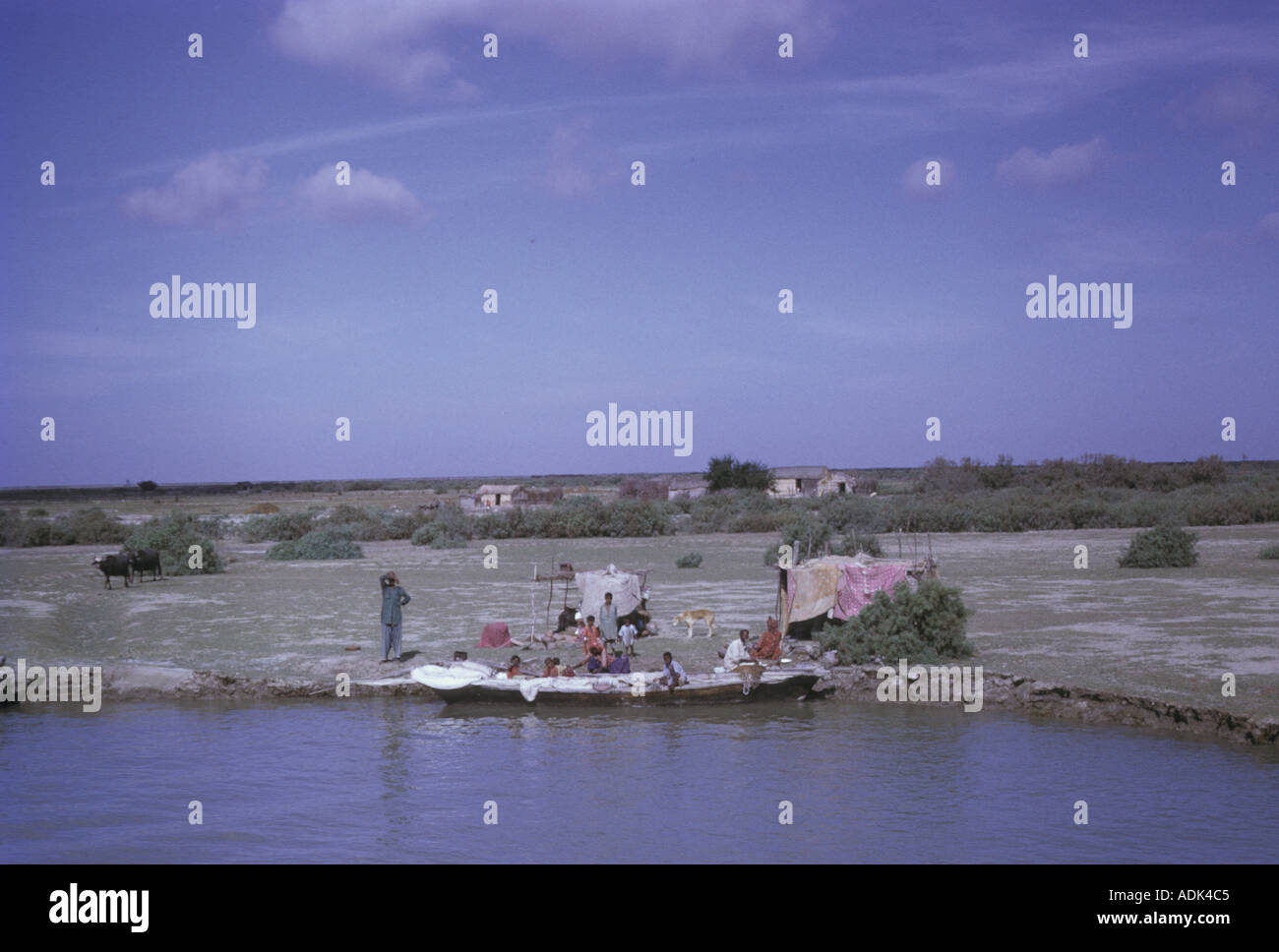 Pakistan Native Village River Indus Pakistan S Stock Photo - Alamy