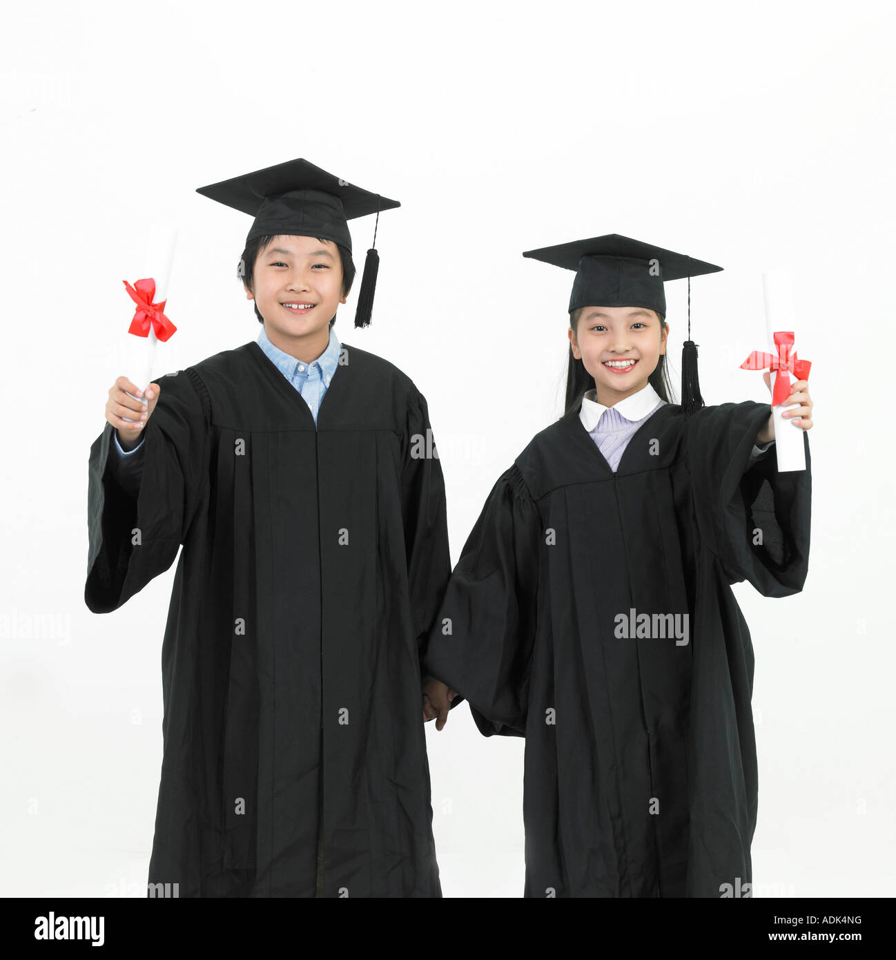 Graduating students korean hi-res stock photography and images - Alamy