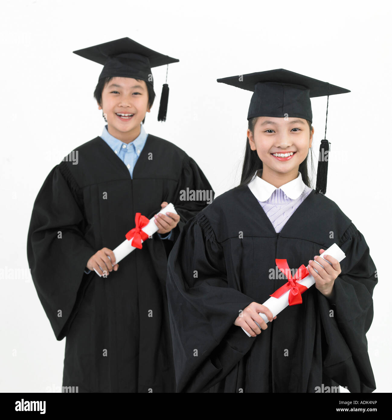 Graduating students korean hi-res stock photography and images - Alamy