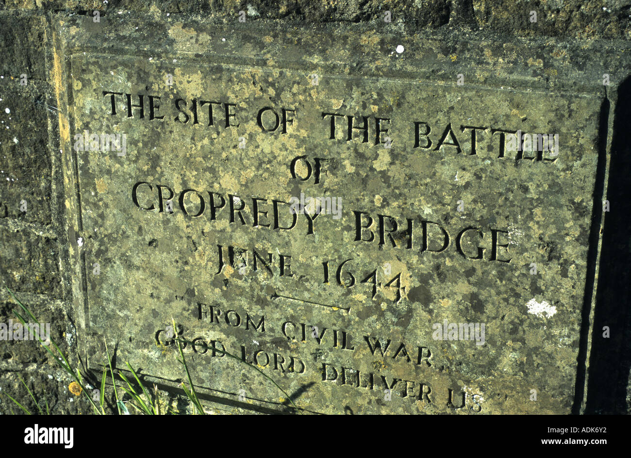 Stone on Cropredy Bridge marking site of battle, Cropredy, Oxfordshire ...