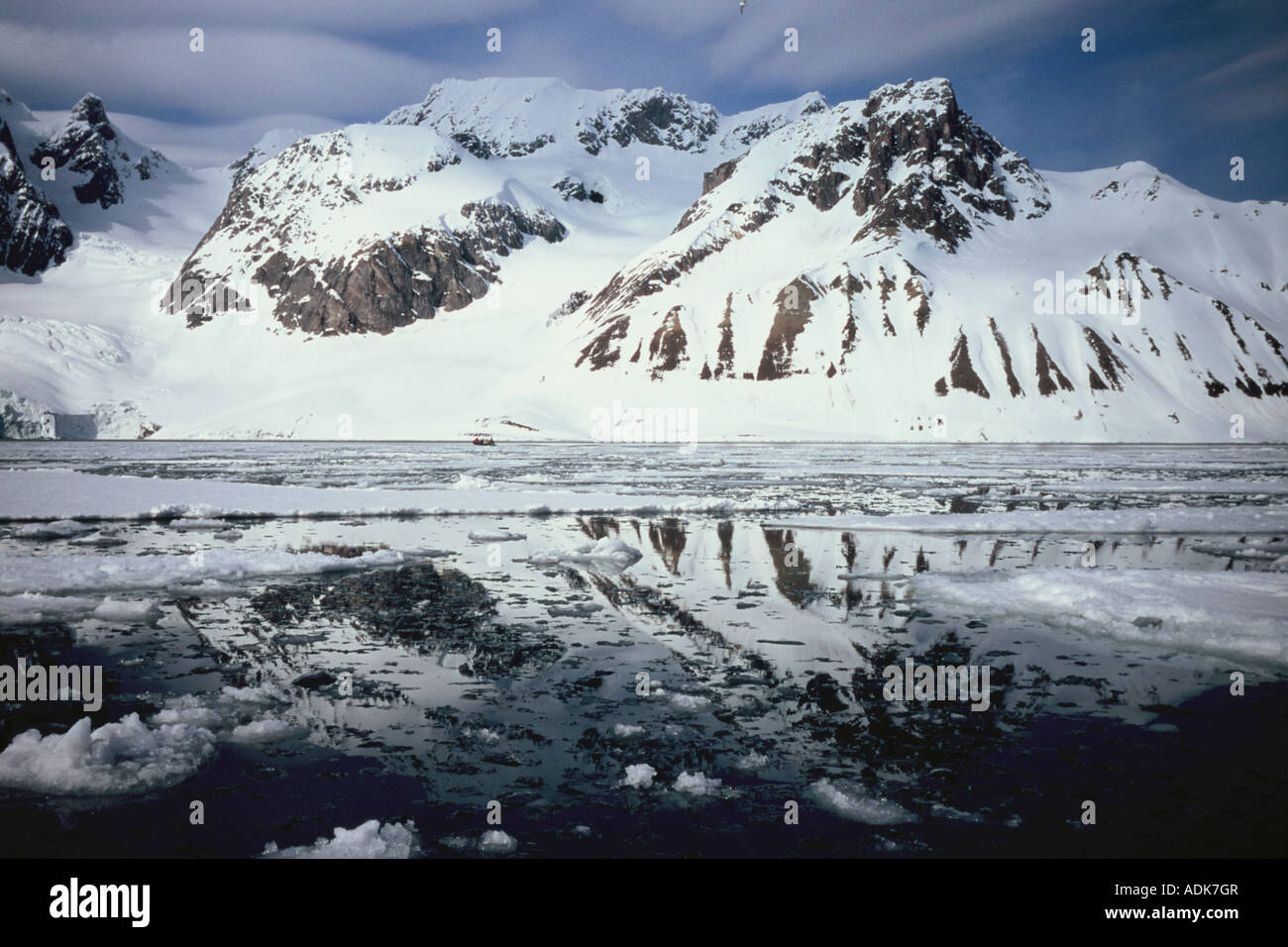 Mountains in the Hornsund in the South of Spitsbergen (Svalbard, Norway ...