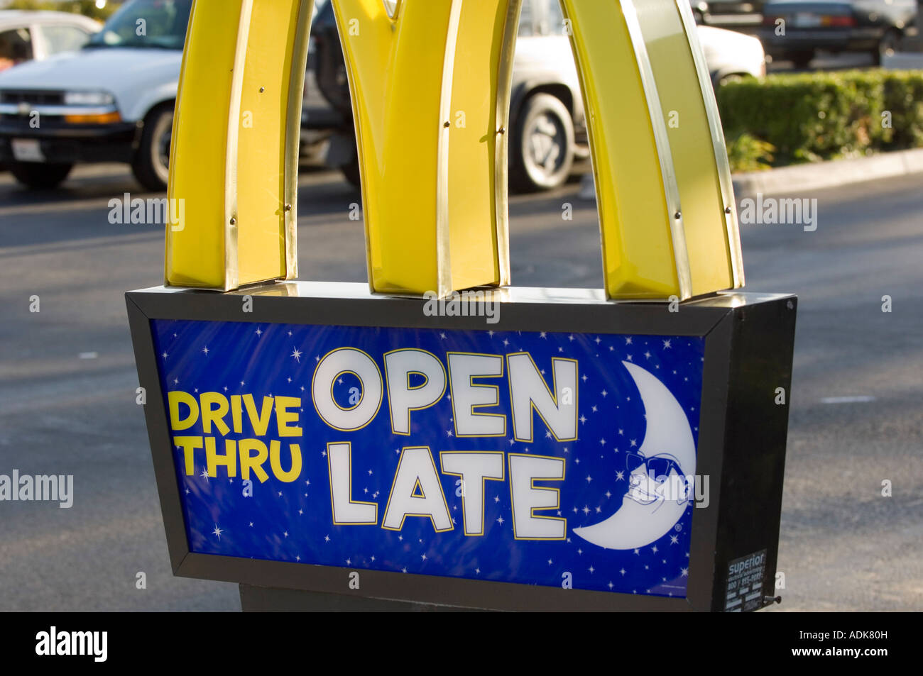 Mcdonalds drive through window hi-res stock photography and images - Alamy