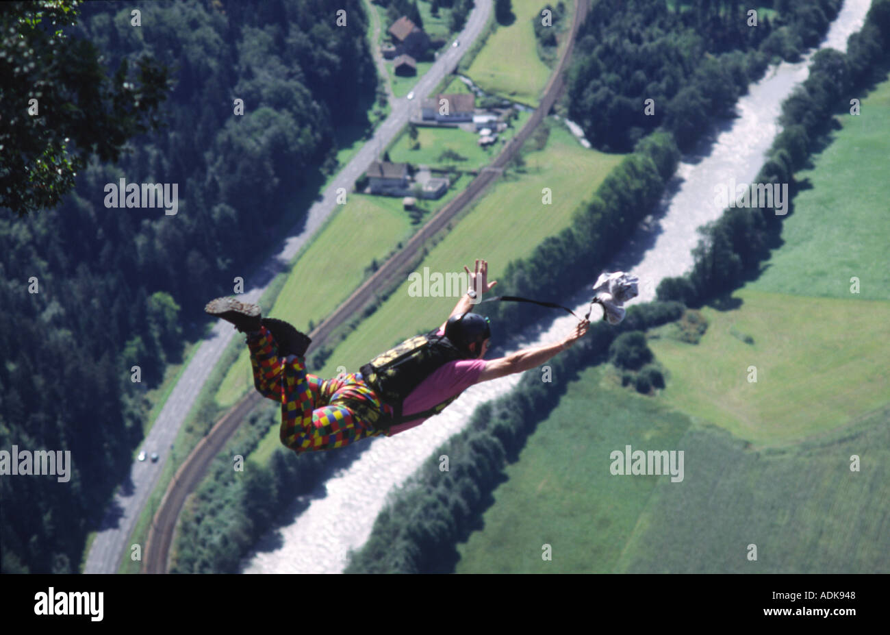 Base jumping antenna hi-res stock photography and images - Alamy