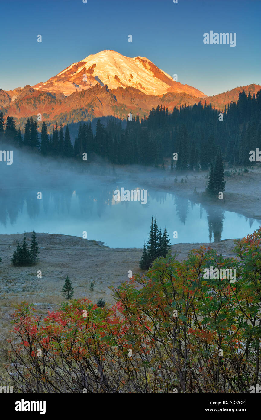 Mt Rainier And Tipsoo Lake With Sunrise Fog And Fall Color Mt Rainier