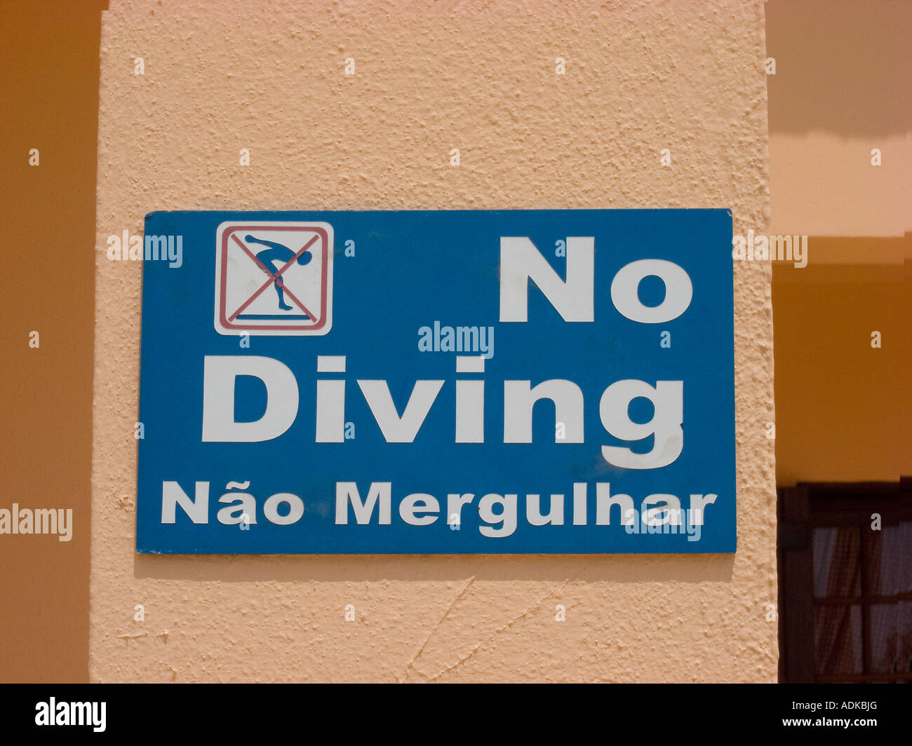 No Diving Board Swimming Pool Sign Stock Photo - Alamy