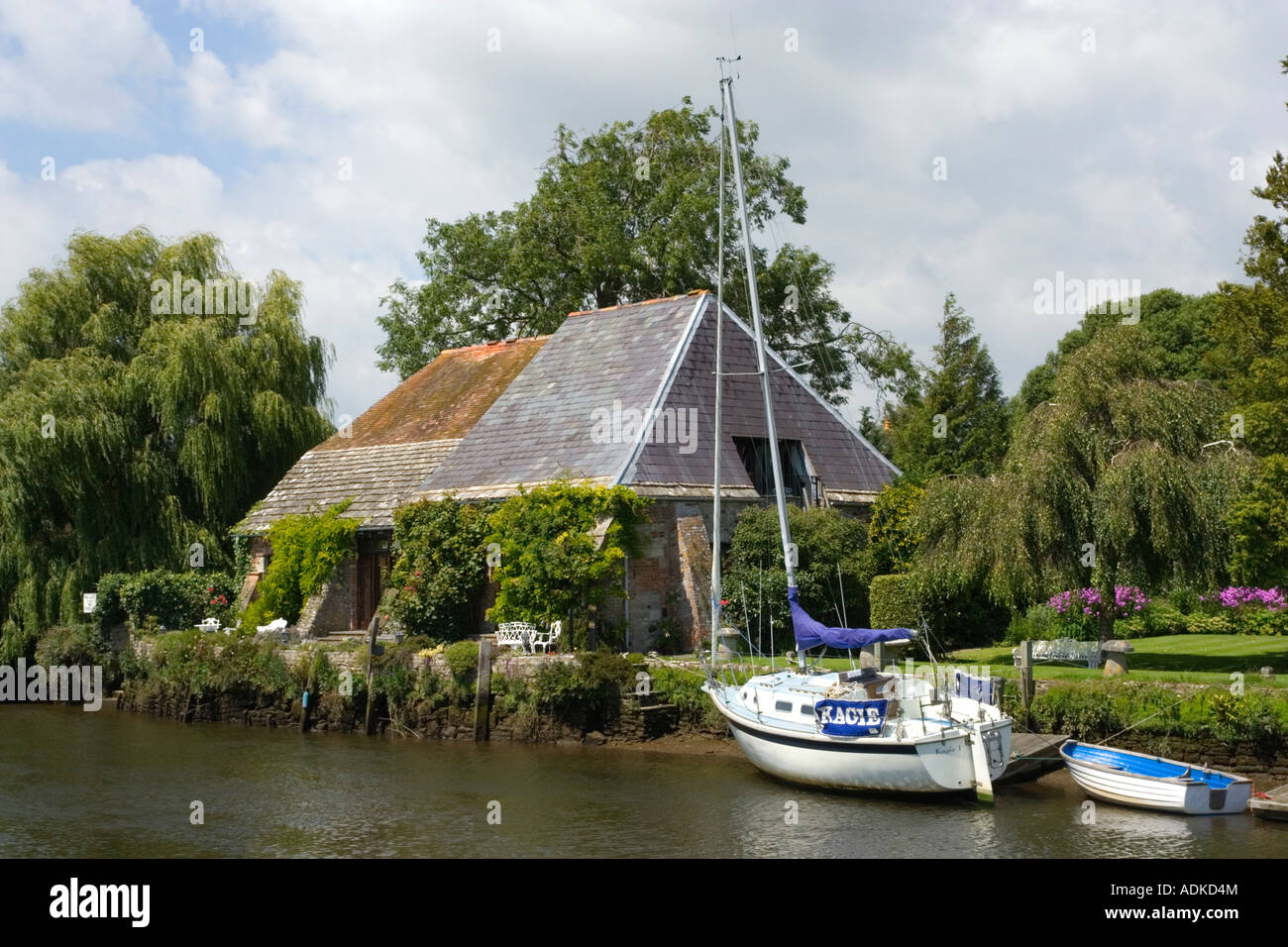 Wareham Dorset Cottage High Resolution Stock Photography and Images - Alamy