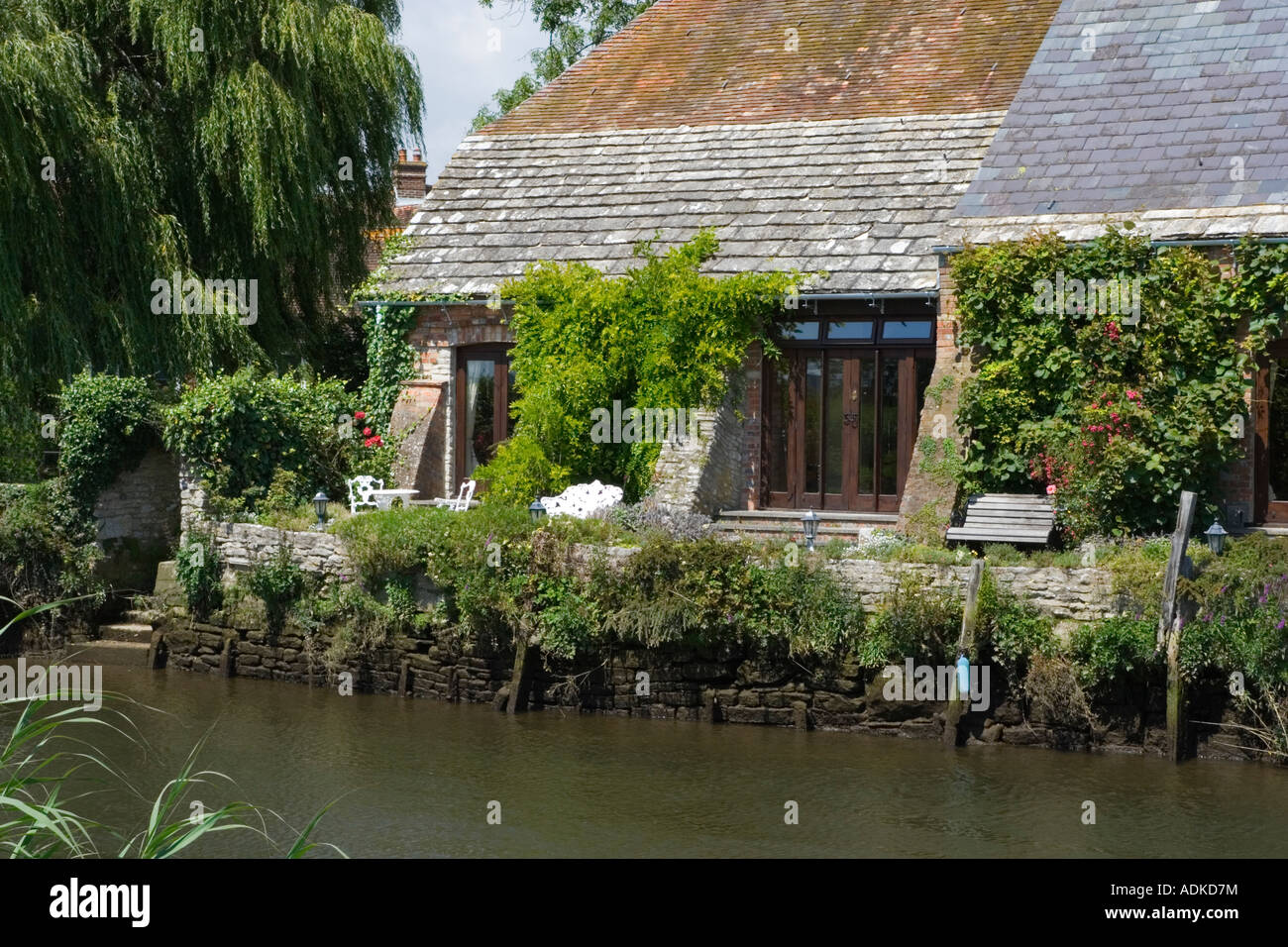 Wareham Dorset Cottage High Resolution Stock Photography and Images - Alamy