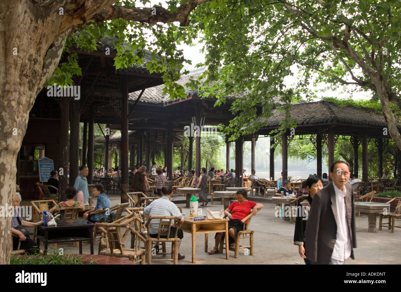 Chengdu china people drinking tea hi-res stock photography and images ...