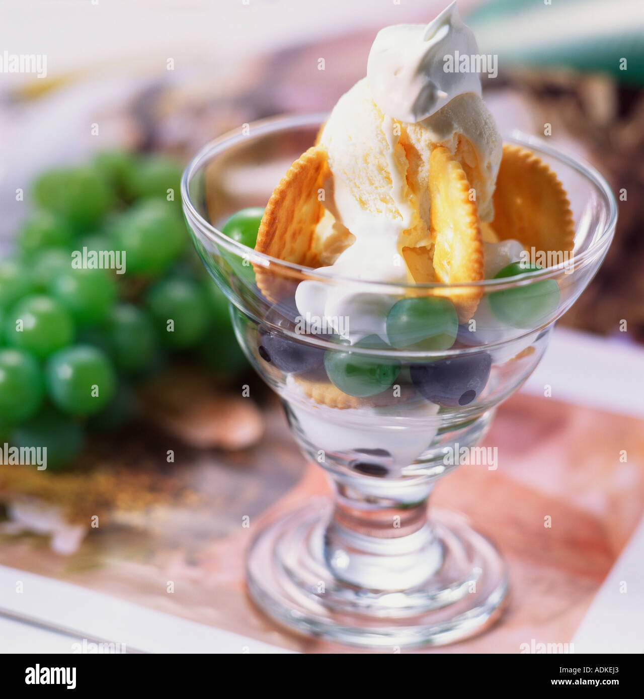 dessert cracker and ice cream Stock Photo - Alamy