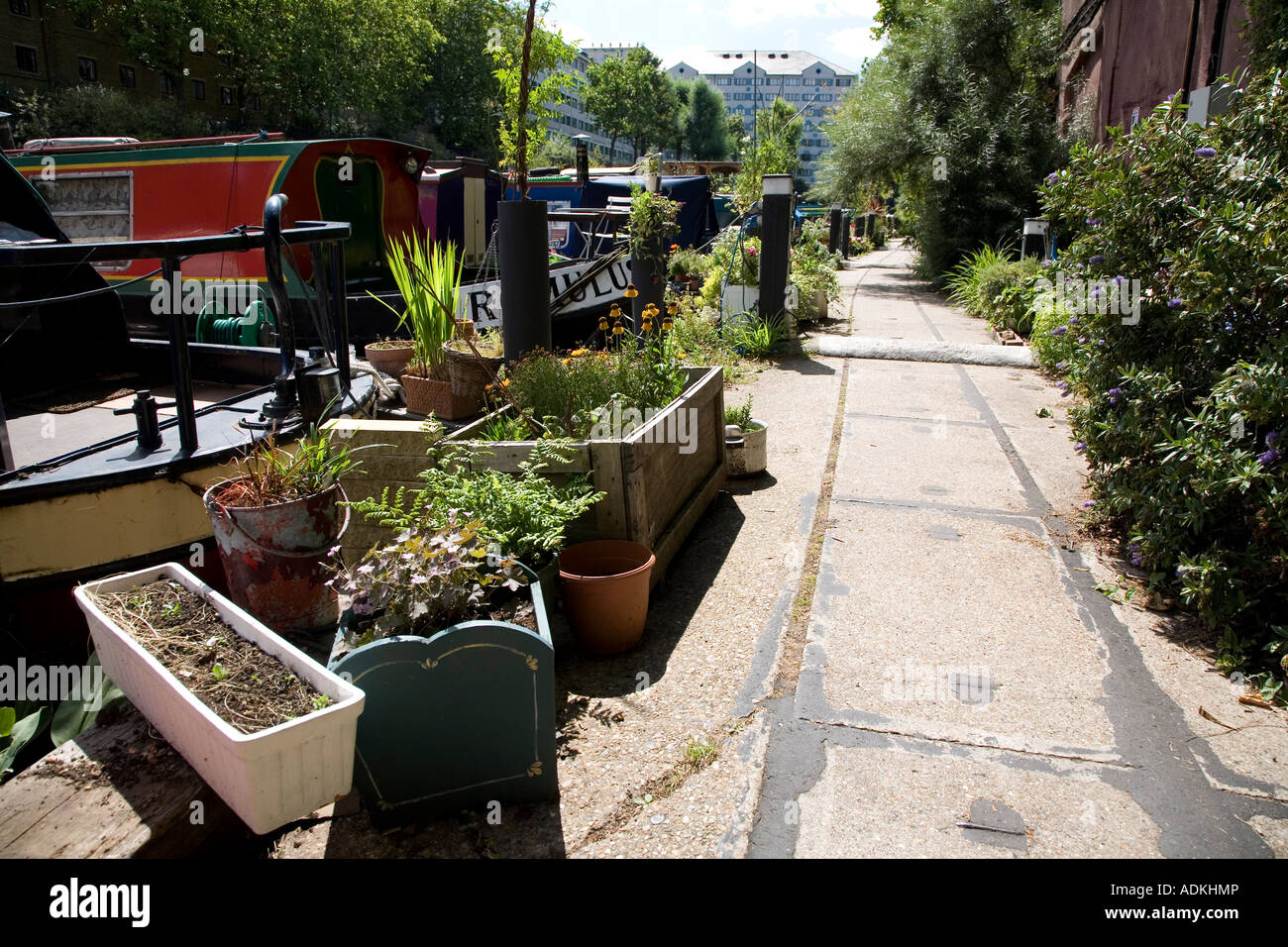 flowers boxes for canal boats Stock Photo - Alamy