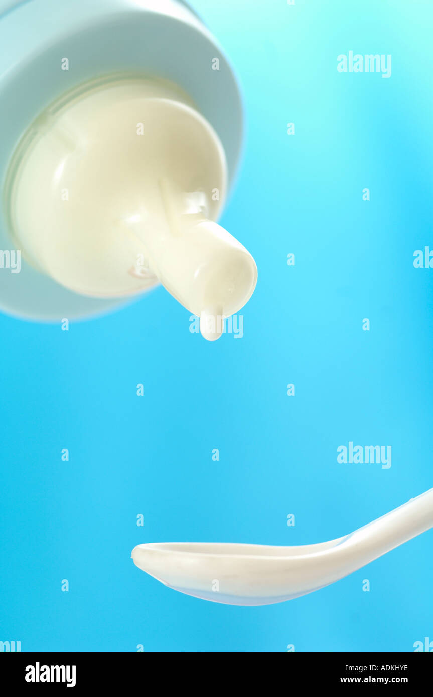 Dropping supplies hi-res stock photography and images - Alamy