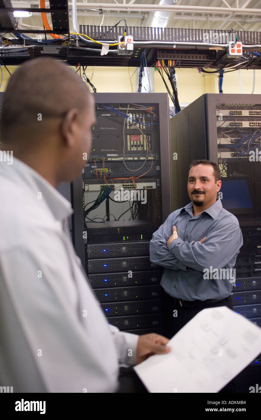 Teamwork server hi-res stock photography and images - Alamy