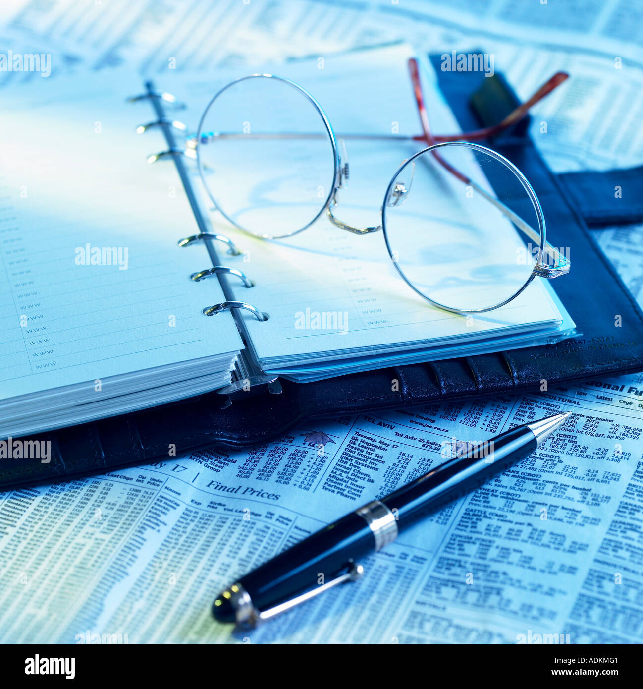 business article a officeware on a newspaper Stock Photo - Alamy