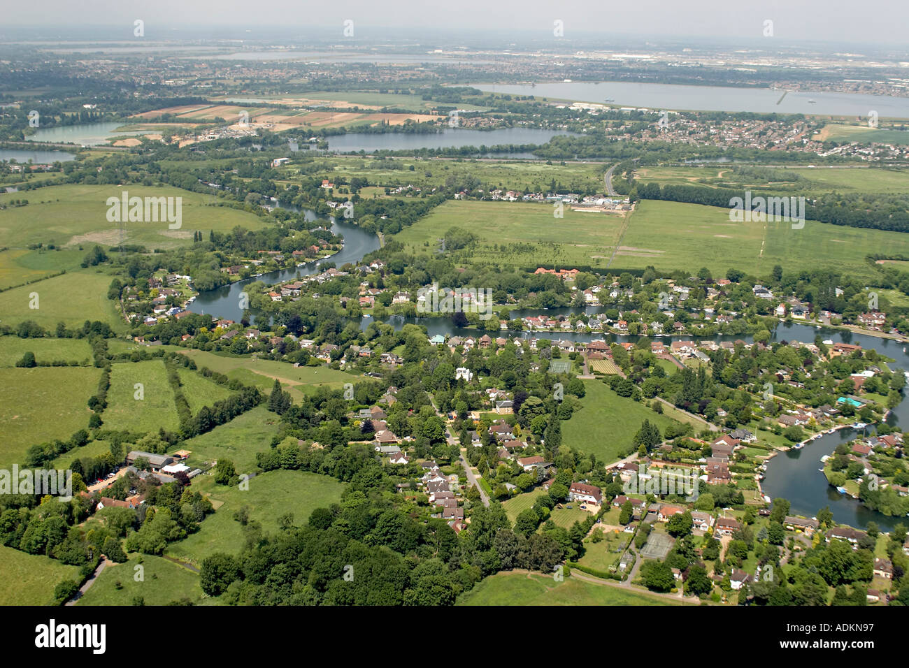 Thames london island aeriel hi-res stock photography and images - Alamy