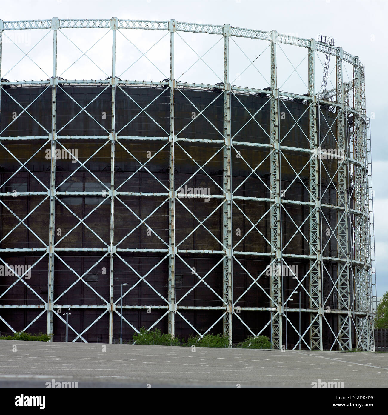 gas storage tower manchester england Stock Photo - Alamy