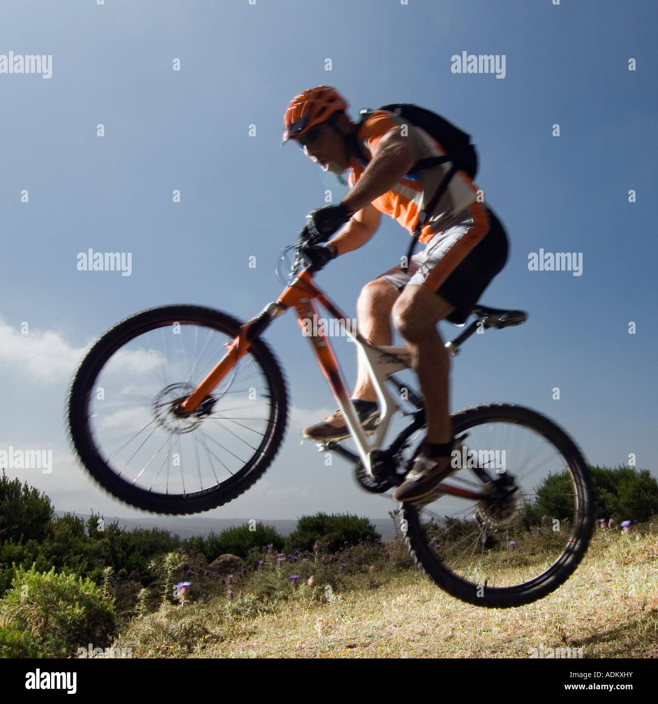 Airborne mountain biker hi-res stock photography and images - Alamy