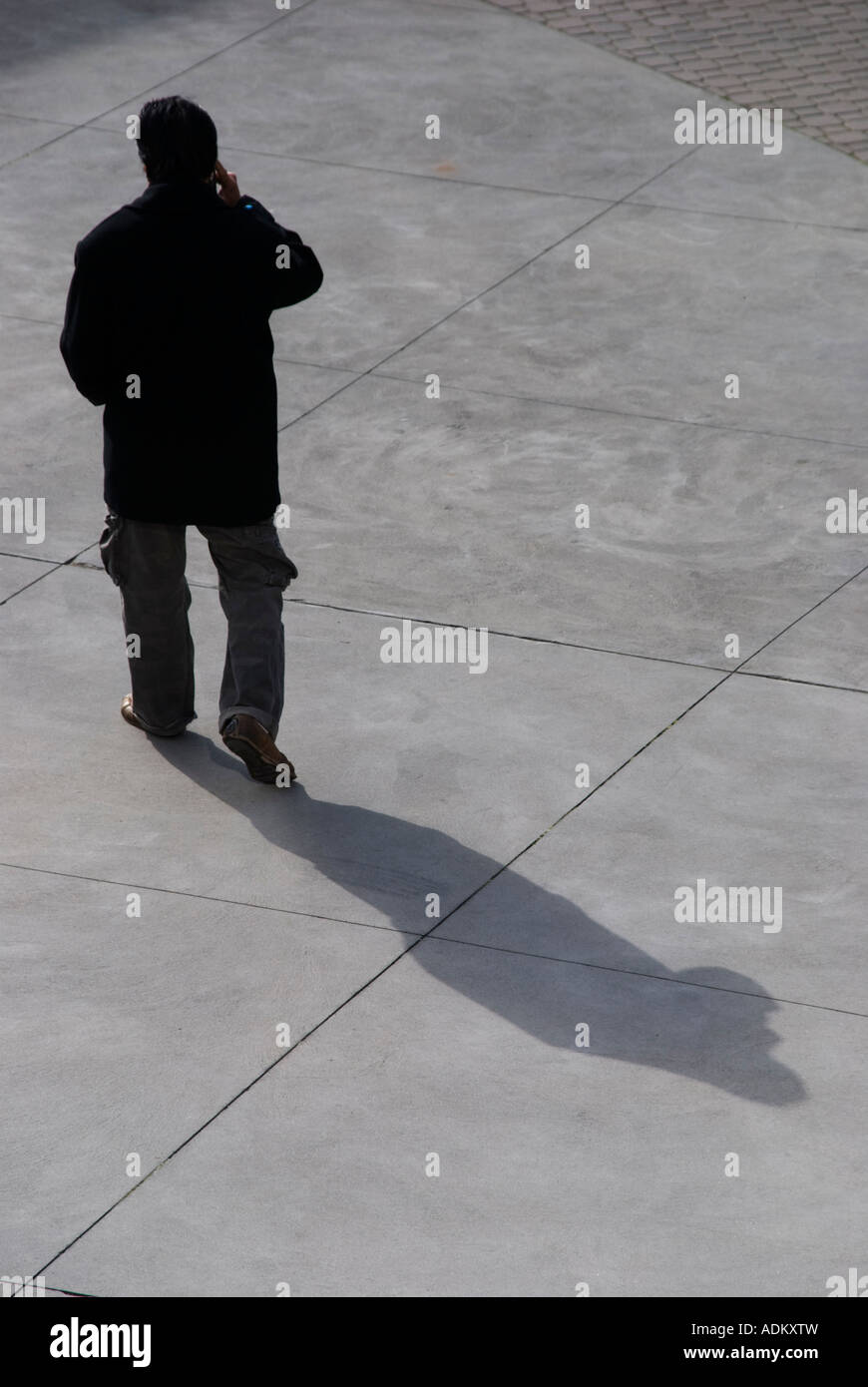Silhouette mobile phone hi-res stock photography and images - Alamy