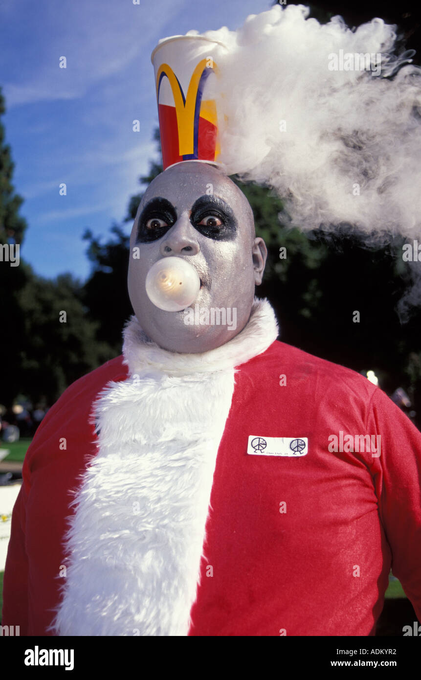 Uncle fester hi-res stock photography and images - Alamy