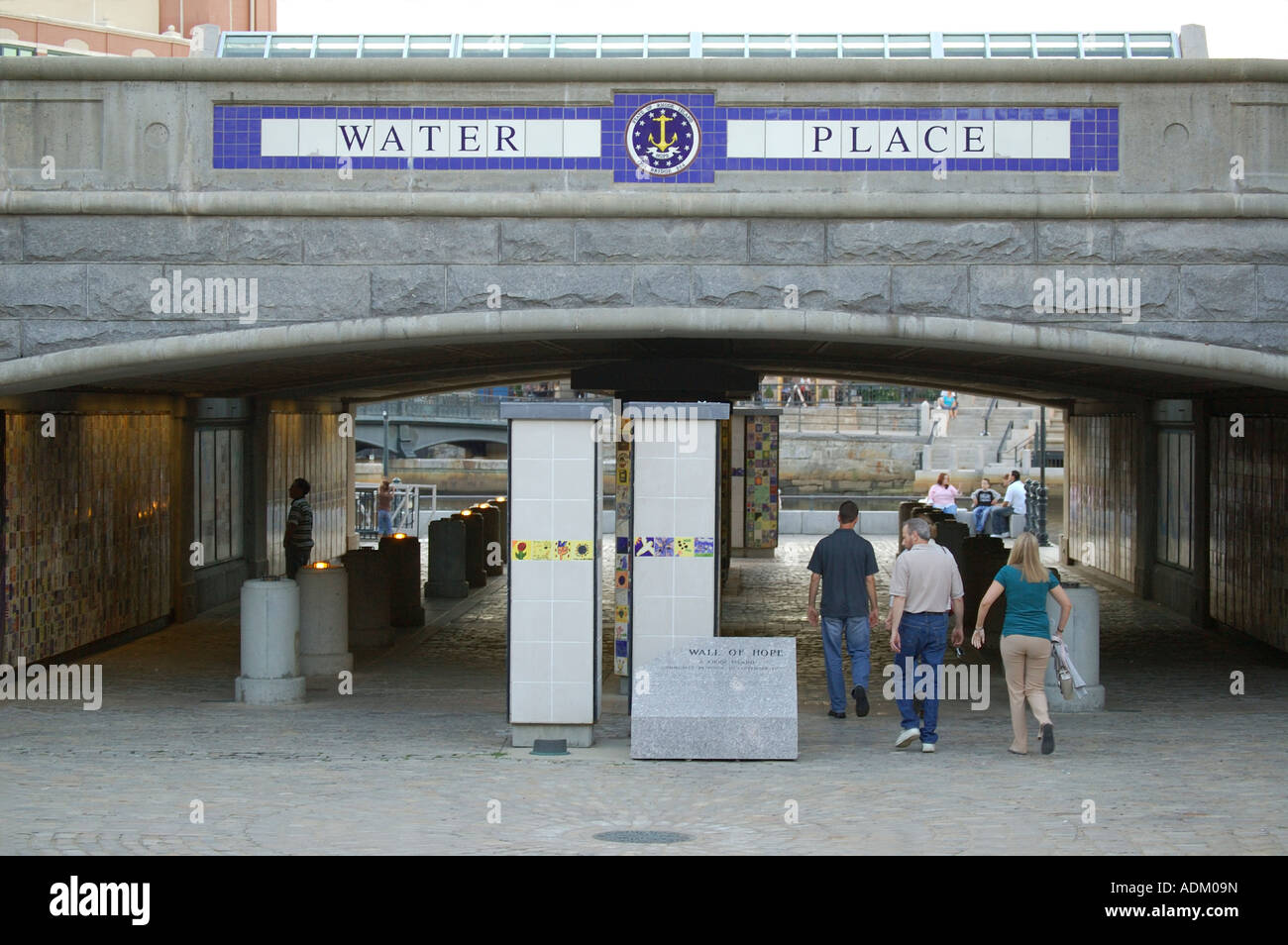 Riverwalk island hi-res stock photography and images - Alamy